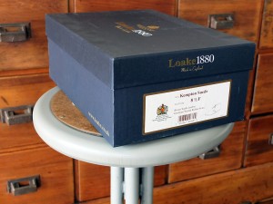 Loake Kempton Snuff Suede Chukka Boots | Red Clay Soul