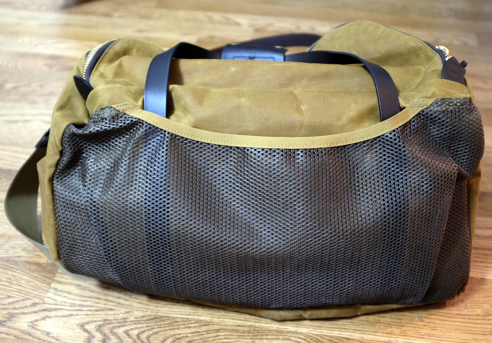 In Hand: The Filson Excursion Bag | Red Clay Soul