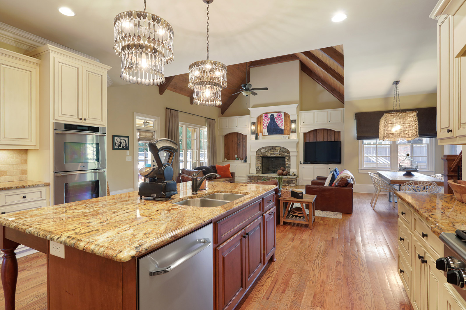 Heyward Square Place from Kelly+Co | Red Clay Soul